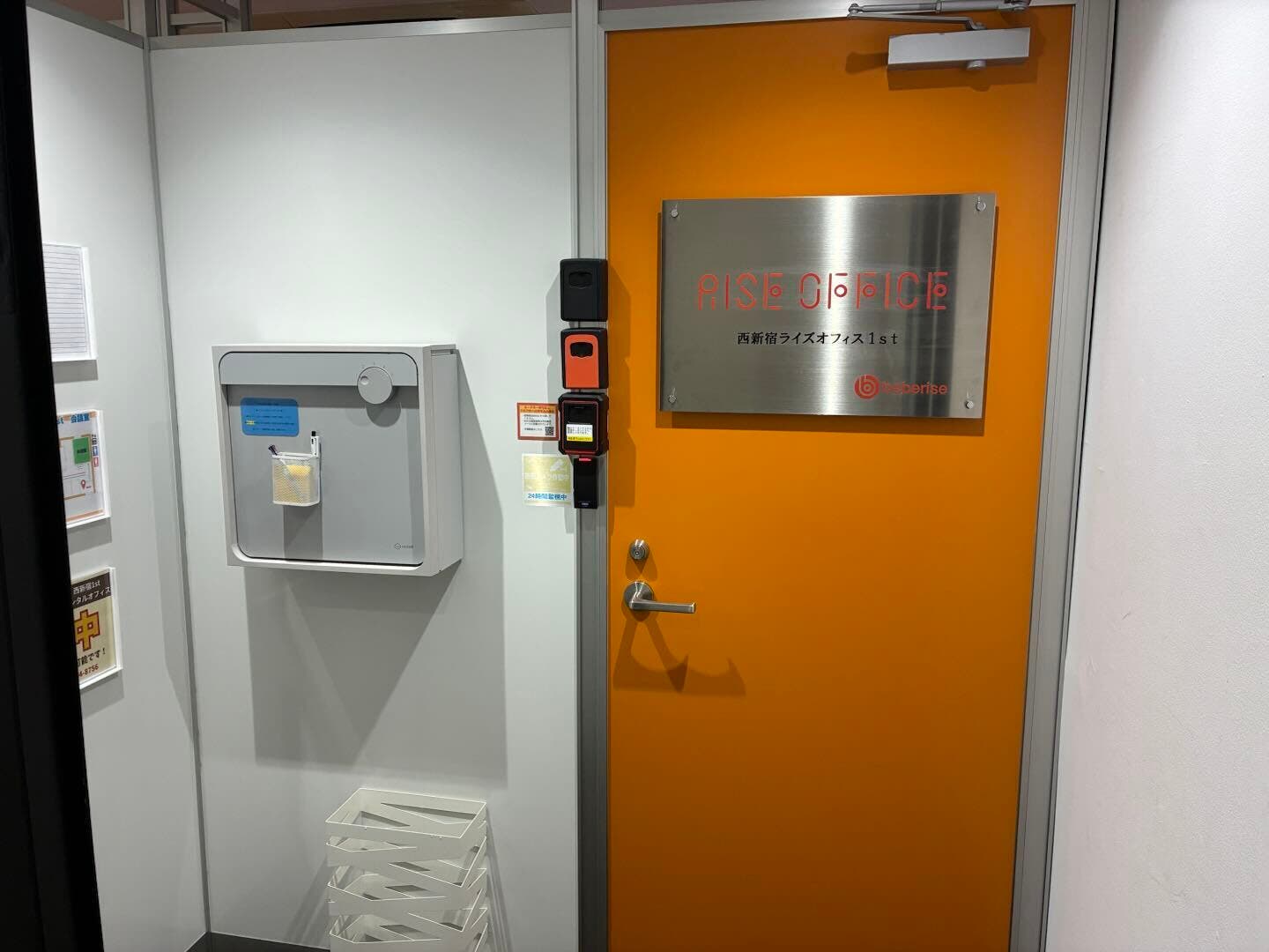 テレワークブース【A】✨新宿駅徒歩圏の1人用個室ブース✨8:00～9:00は朝割115円🌞無料Wi-Fi＆プリンターあり！の写真8
