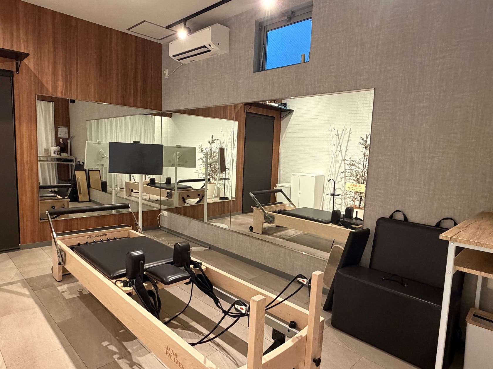【新小岩駅2分×マシンピラティス】リフォーマー2台完備｜女性専用｜2名同時利用OK｜清潔感ある半個室空間の写真6