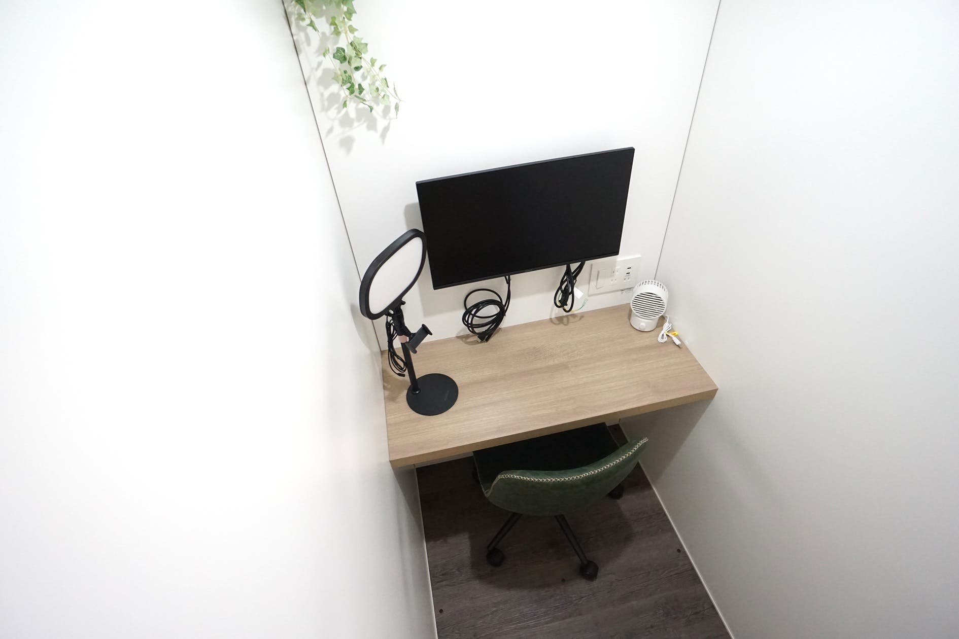 ＜PaO Work 東陽町No.3＞1人用個室🚪Wi-Fi📶電源🔌モニター🖥️テレワーク/オンライン会議/面接の写真2