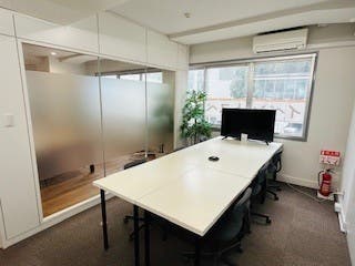 【六本木・広尾徒歩圏】貸し個室｜打ち合わせ・テレワーク・作業に最適｜Wi-Fi完備の写真2