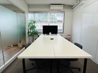 【六本木・広尾徒歩圏】貸し個室｜打ち合わせ・テレワーク・作業に最適｜Wi-Fi完備の写真3