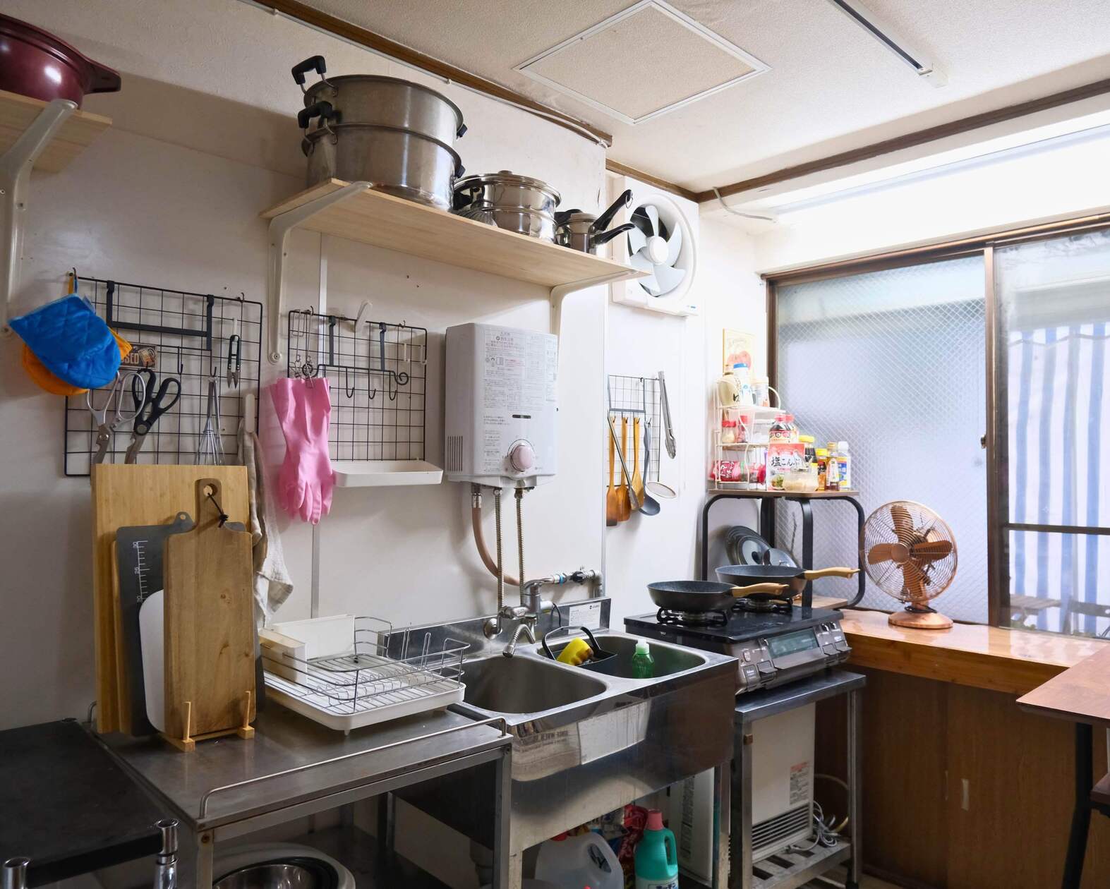 【天王寺駅】超好利地💛最大12名着席可💛プロジェクター・ホワイトボード全て無料❣キッチン備品充実❣ガスコンロ/調理パーティーの写真18