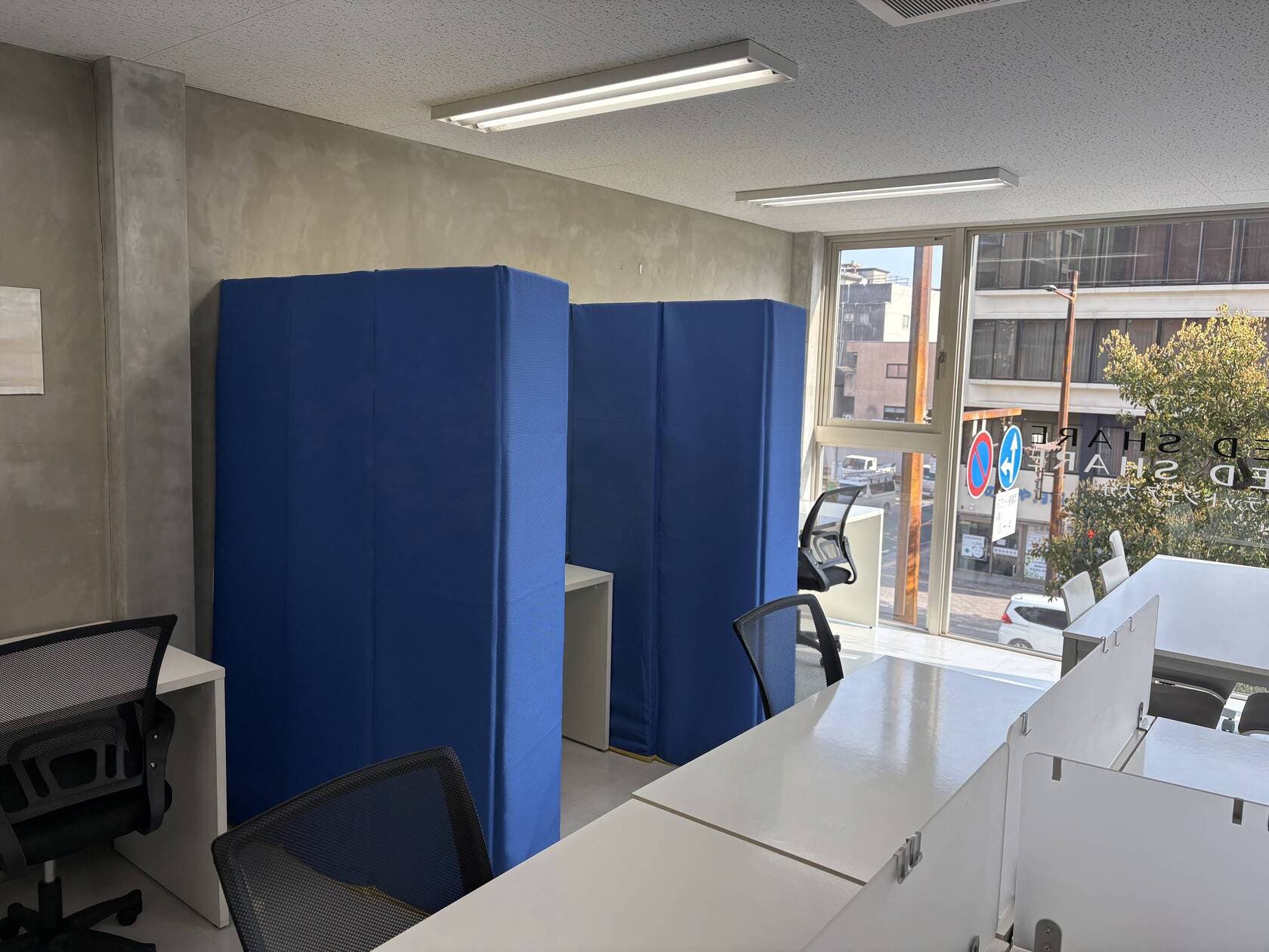 【大分駅徒歩5分】高速Wi-Fi＆電源完備！集中できる1名席。Web会議もOKでリモートワークや出張時に最適！【1名席A】の写真3