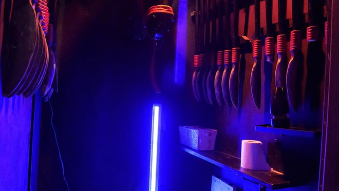キュートでエキセントリックなDJ BAR「DECABAR超」の写真6