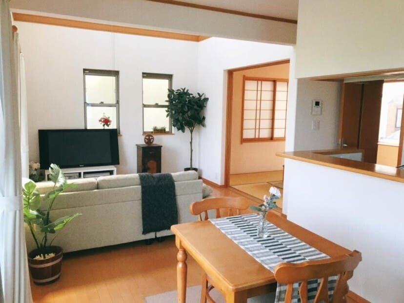 鎌ヶ谷・一戸建て貸切 広々3LDK＋和室｜裏庭BBQ付き｜駐車場1台｜ペットOK🐾の写真4