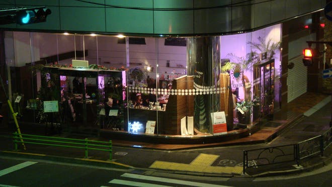 築地駅近 ライブ設備完備!天井高5m 2面がガラス張りの開放感あふれるレンタルスペース!の写真6