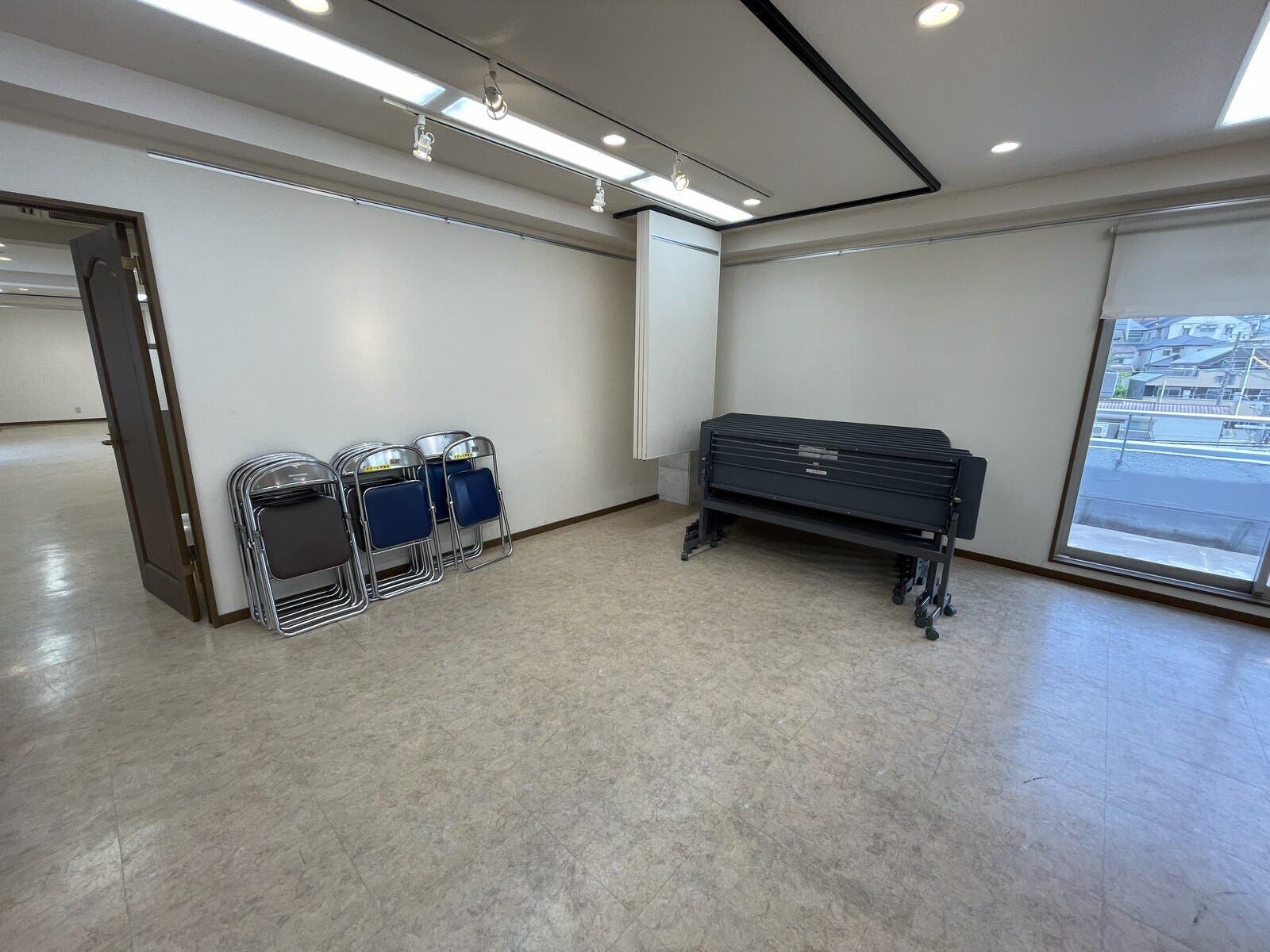 神戸鈴蘭台駅徒歩2分／壁長41m×78㎡の広々多目的スペース／撮影・教室・イベントにの写真6