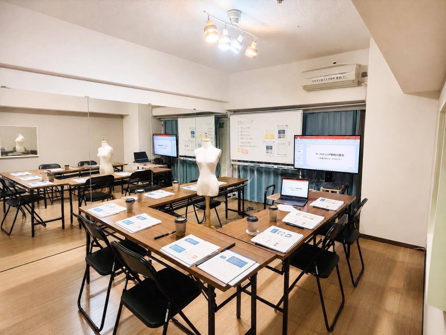 (御堂筋線2分、阪急京都線4分)講習、楽器、ダンス、演劇、ヨガにおすすめ、手ぶらで使えるレンタルスタジオの写真2