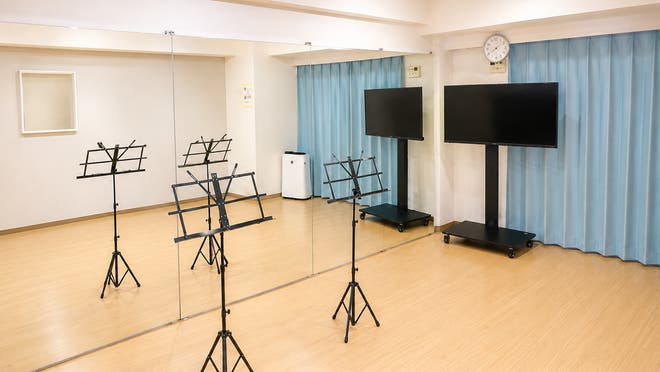(御堂筋線2分、阪急京都線4分)講習、楽器、ダンス、演劇、ヨガにおすすめ、手ぶらで使えるレンタルスタジオの写真3