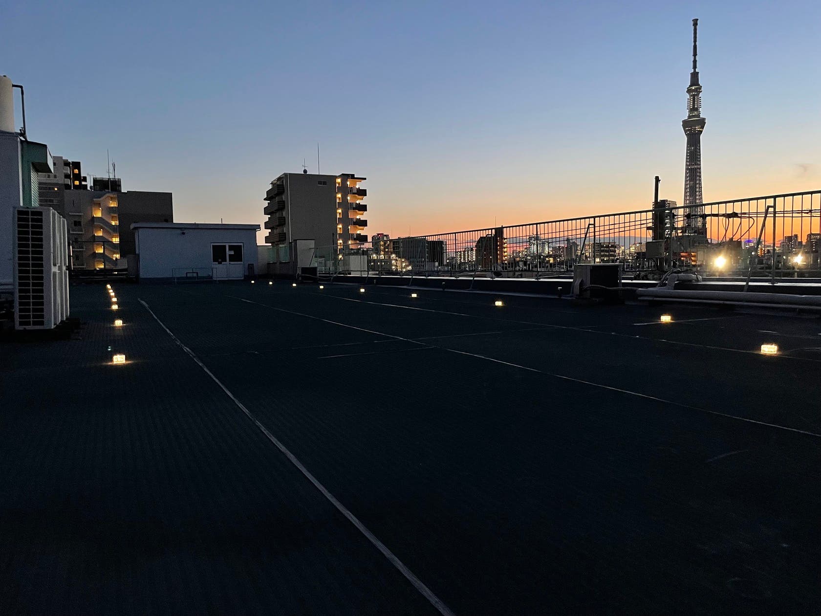 スカイツリーを望む都内屋上撮影スタジオ｜コスプレ・MV・自然光撮影にの写真2