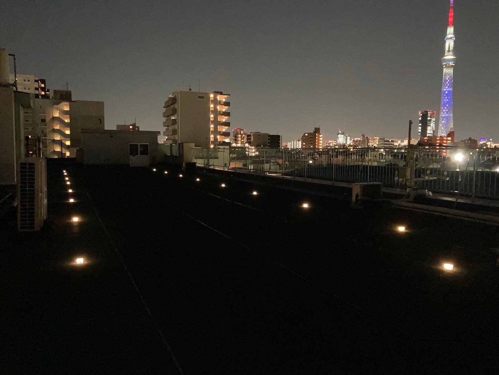 スカイツリーを望む都内屋上撮影スタジオ｜コスプレ・MV・自然光撮影にの写真3
