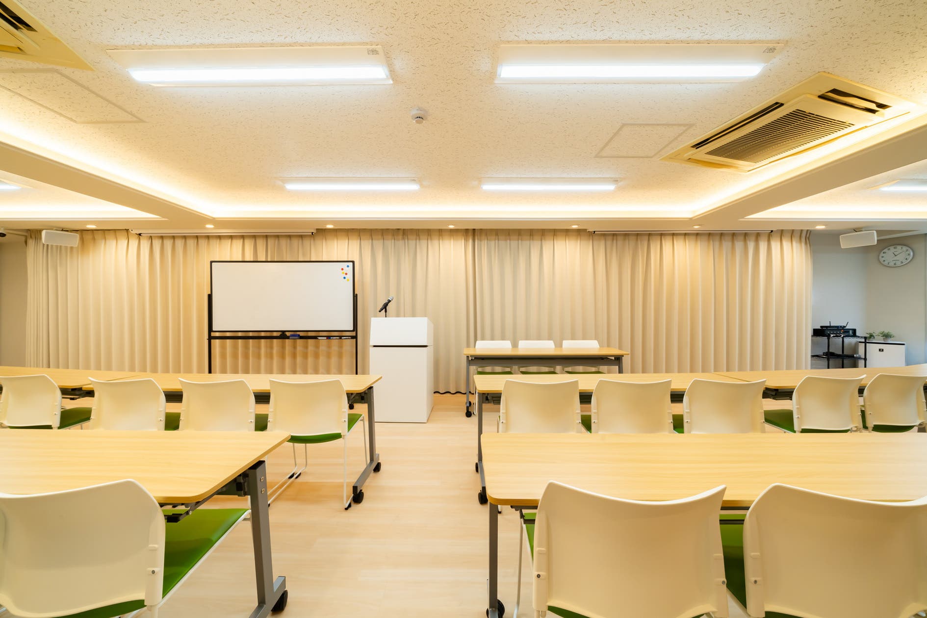 NEW【飯田橋4分】情緒溢れる神楽坂の美容セミナー向き広々・清潔・上質空間🌿調光調色可💡備品0円🎤イベント、会議、パーティの写真4