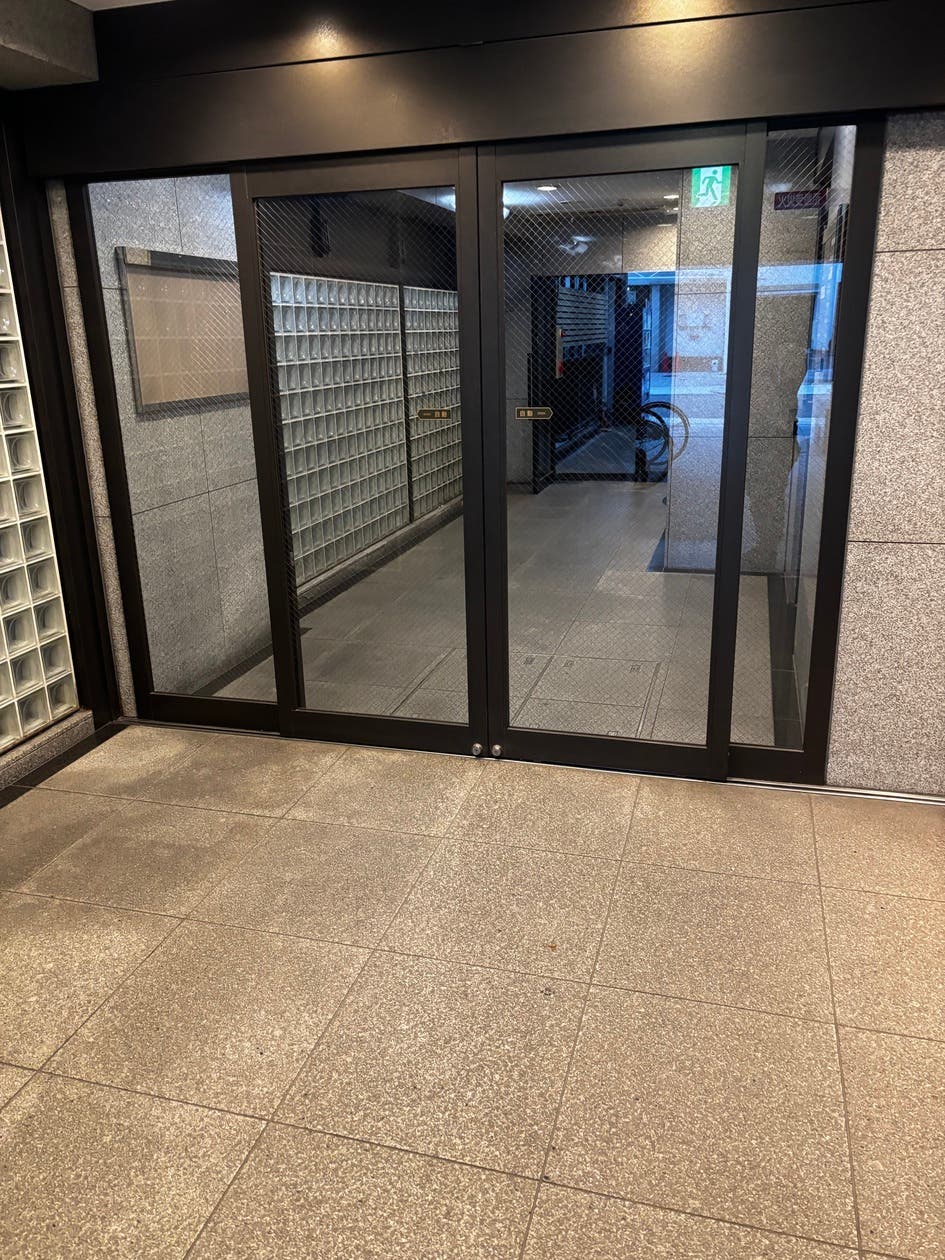 【オープン記念価格】新規オープン　堺筋本町駅徒歩5分　24H　ヨガ・ダンスに最適　最大10名　白基調のオシャレな空間　地下1階　の写真15