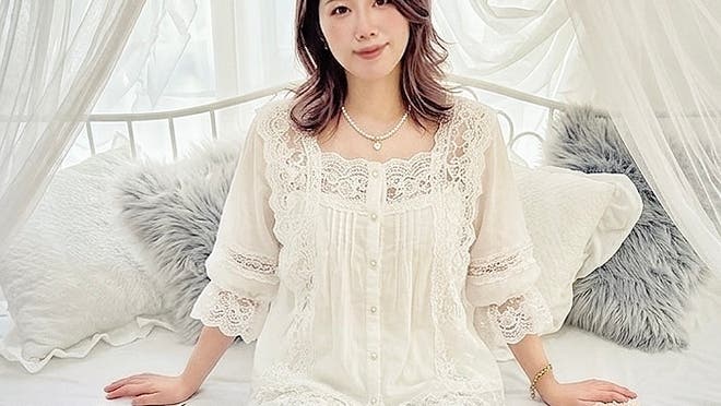 赤坂駅1分|推し活・生誕祭に人気!白い姫系スタジオ|ポートレート・コスプレ撮影にも◎|天蓋ベッド・花壁|小物・照明無料|商用OKの写真4