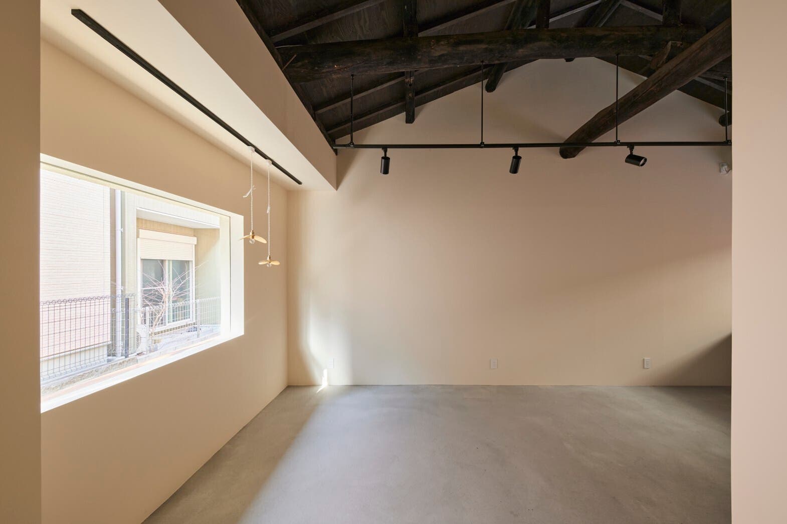 【京都・一乗寺】自然光の入るギャラリー・展示撮影スタジオ｜32㎡＋中庭10㎡｜一乗寺駅徒歩8分の写真5