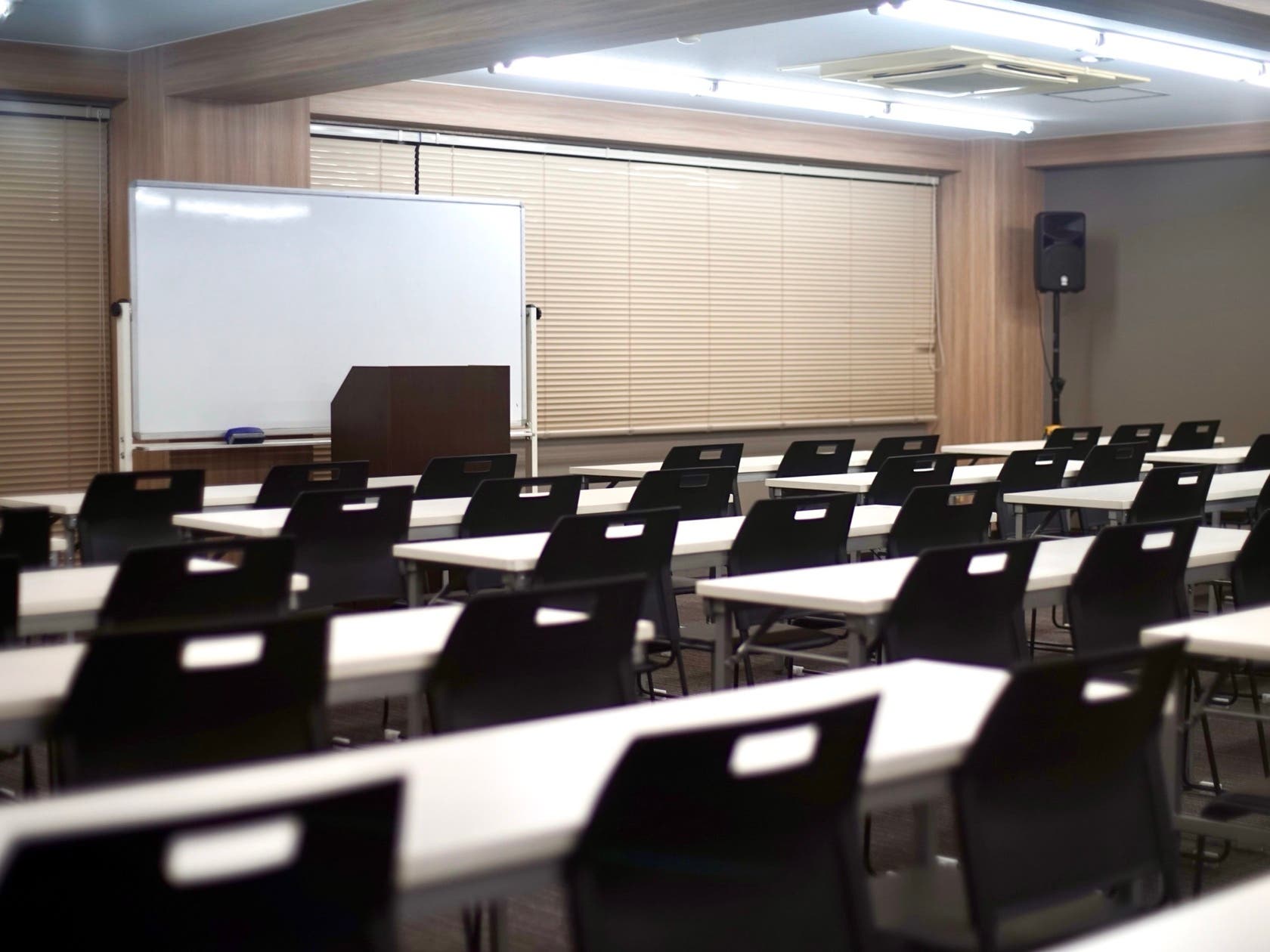 【田町駅徒歩8分】貸し会議室90席(最大150名収容可能)備品貸出無料の写真1
