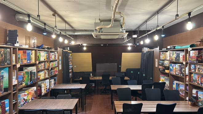 池袋徒歩6分!流行りのボードゲームカフェ貸切!ボードゲーム600個遊び放題です!の写真1