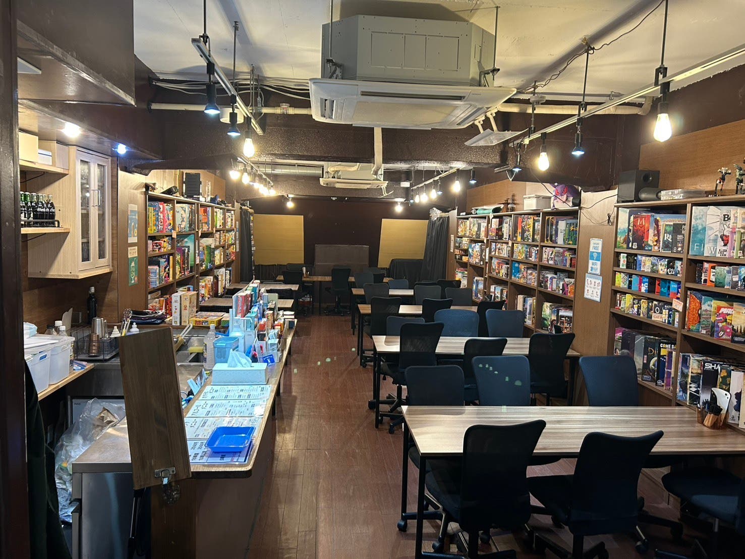 池袋徒歩6分！流行りのボードゲームカフェ貸切！ボードゲーム600個遊び放題です！の写真10