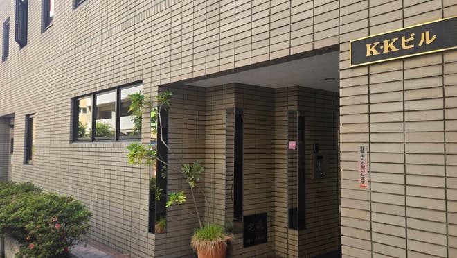 【池袋駅5分】75インチ大型モニター完備!セミナー・研修に最適な清潔感ある教室の写真2