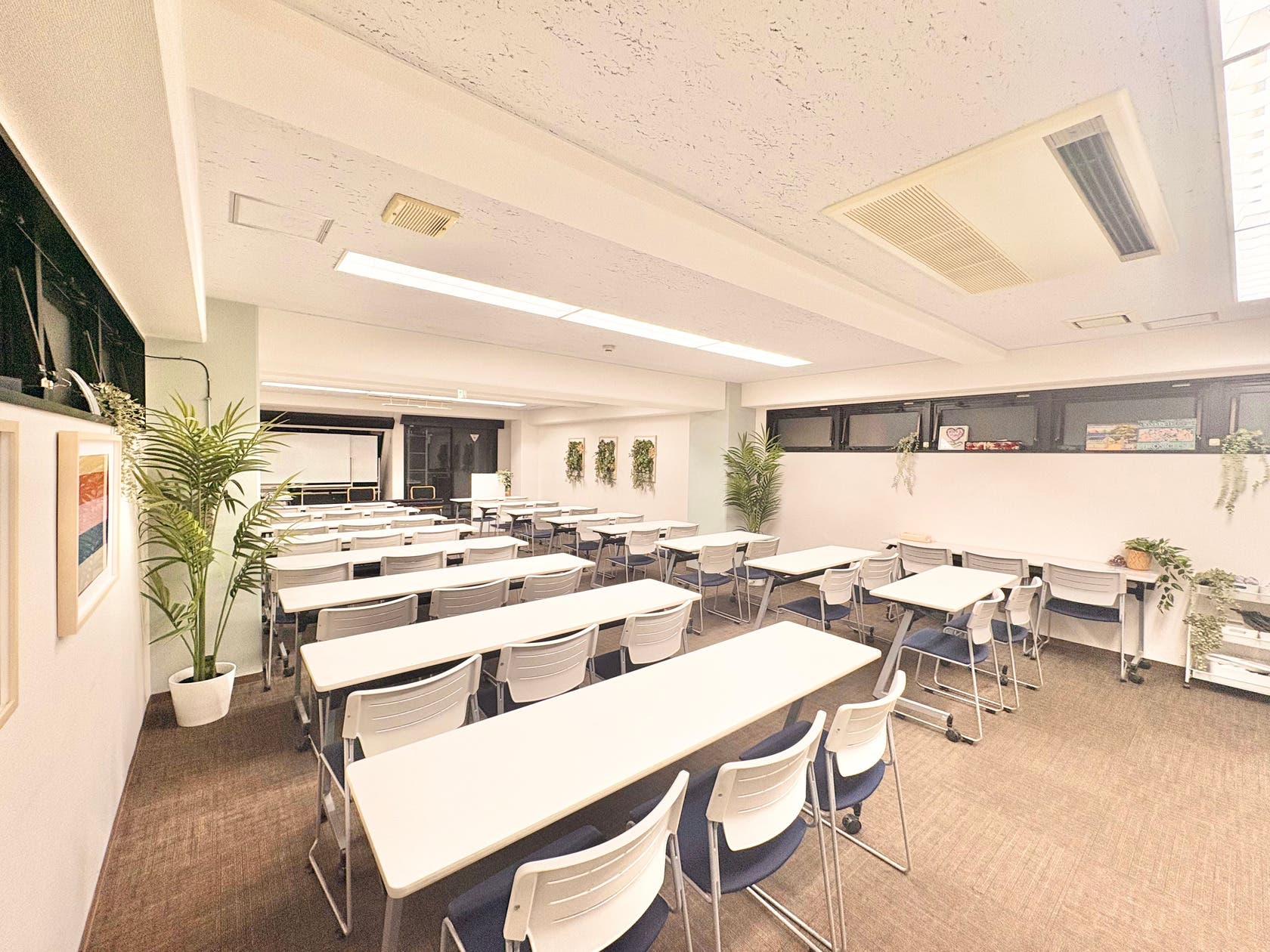 NEW!【五反田駅4分】最大43名/備品貸出・ゴミ出し・飲食持込すべて無料！/光Wifi/セミナー・会議・懇親会等におすすめ！の写真4