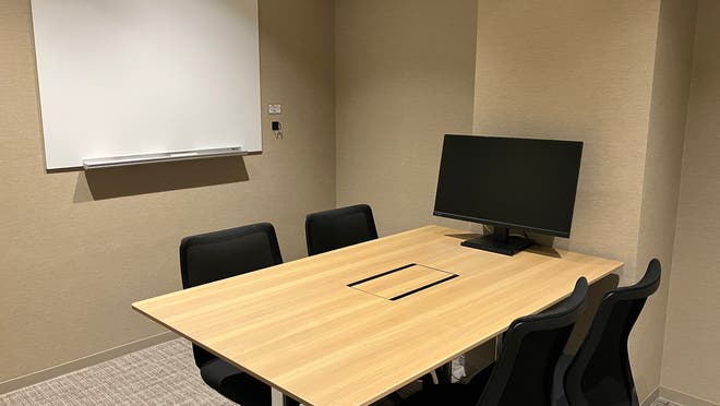 会議室 02(4名)の写真1