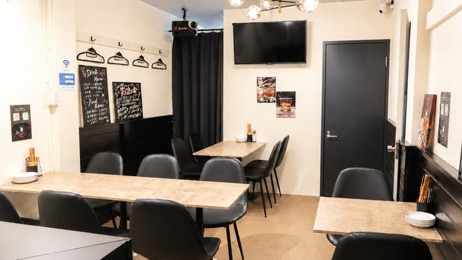 居酒屋スペース貸切で飲食可能!氷/皿/箸/おしぼり準備あり 片付け・ゴミ持ち帰り不要!の写真2