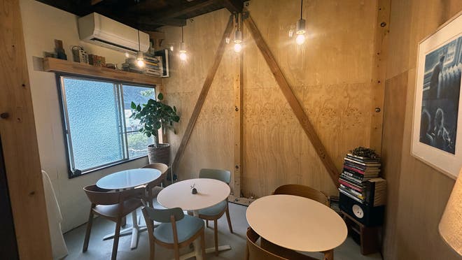 【東松原6分】自然光が差し込む趣ある古民家リノベーションカフェ☕️ロケ撮影/ポートレート/動画配信/梅ヶ丘の写真4