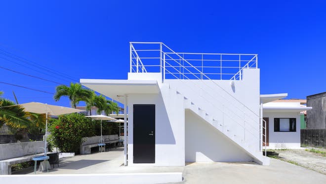 撮影ロケ地カフェ【 空と燻製と cafe ぷからす 】(宮古島市 伊良部島)の写真6