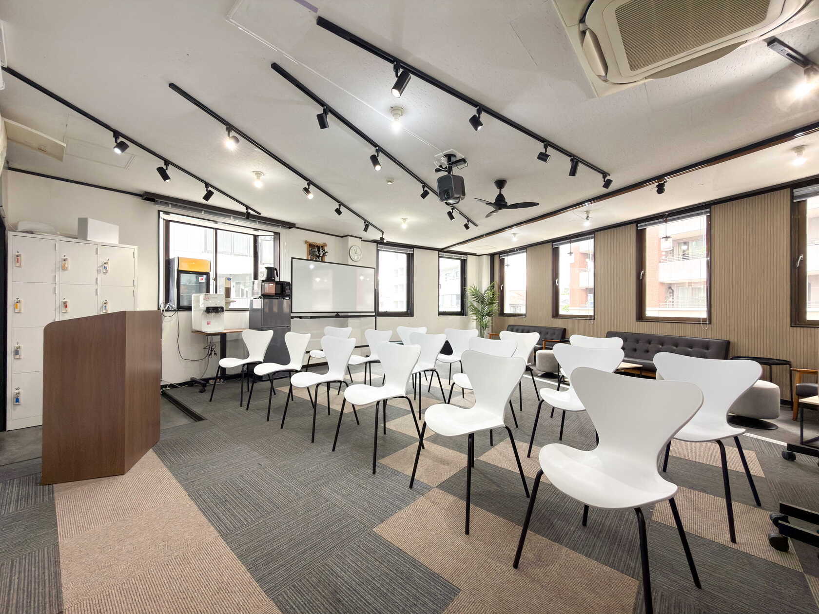 【藤沢駅徒歩6分】🥇NEW OPEN🥇60㎡の地域最大級マルチスペース！設備使い放題＆喫煙所完備！の写真13