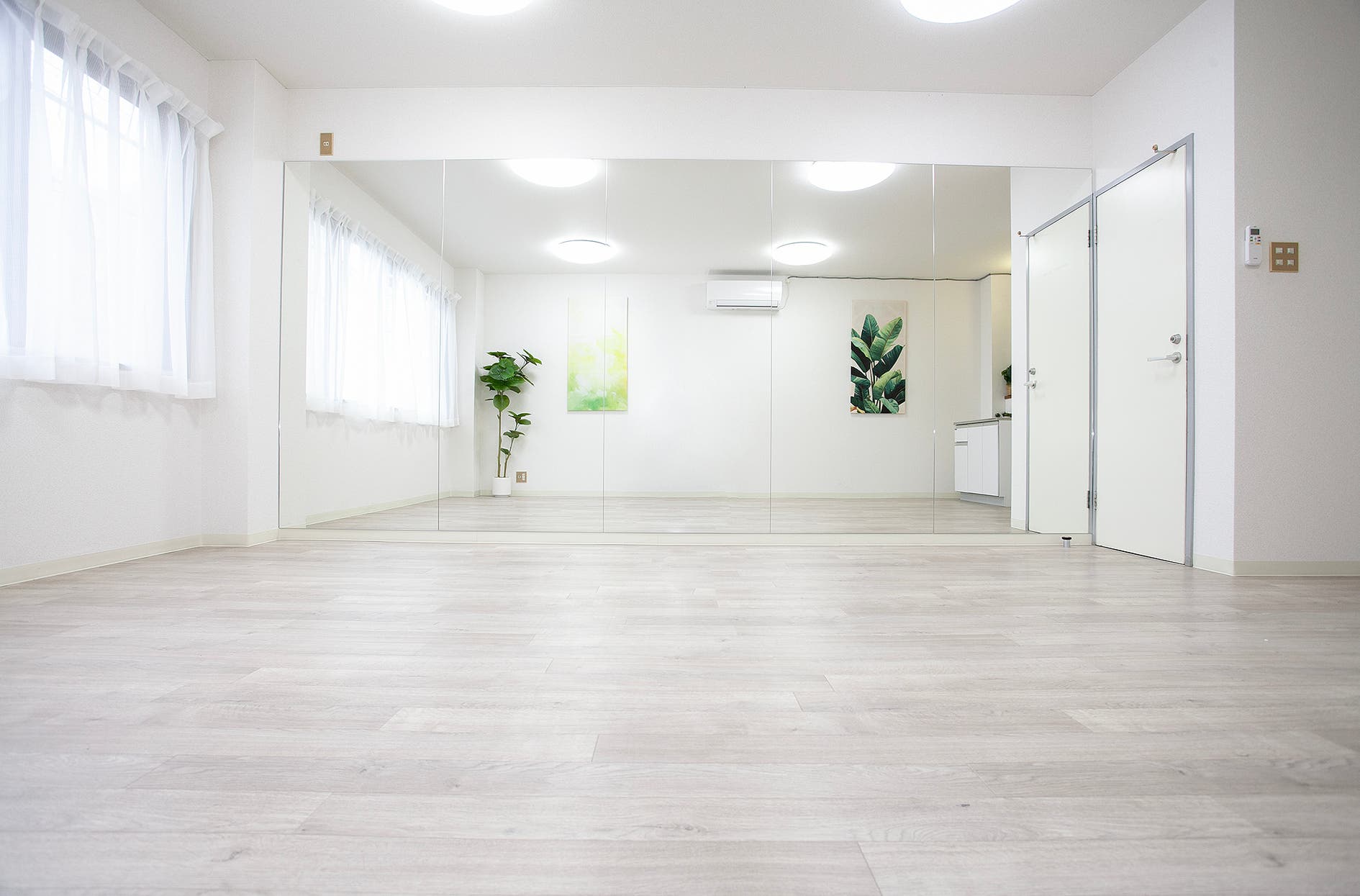 New Open!! ＜松戸駅西口5分＞ダンスができるレンタルスタジオ/鏡付き/少人数グループ・個人練習に最適の写真1
