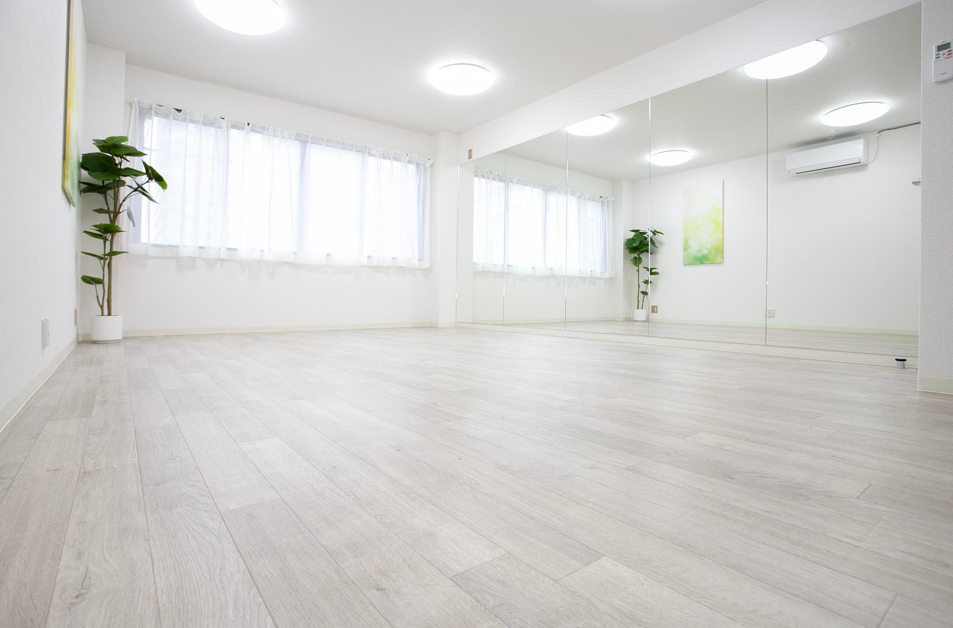 New Open!! ＜松戸駅西口5分＞ダンスができるレンタルスタジオ/鏡付き/少人数グループ・個人練習に最適の写真2