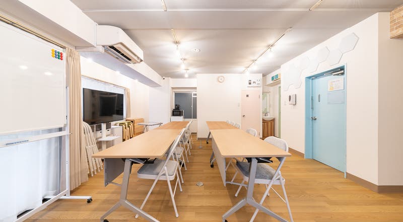 【☀️夏キャンペーン価格】神田駅徒歩4分/即時予約可能✅エレベーター有/会議室・懇親会・スポーツ観戦⚾️施術も可/飲食可