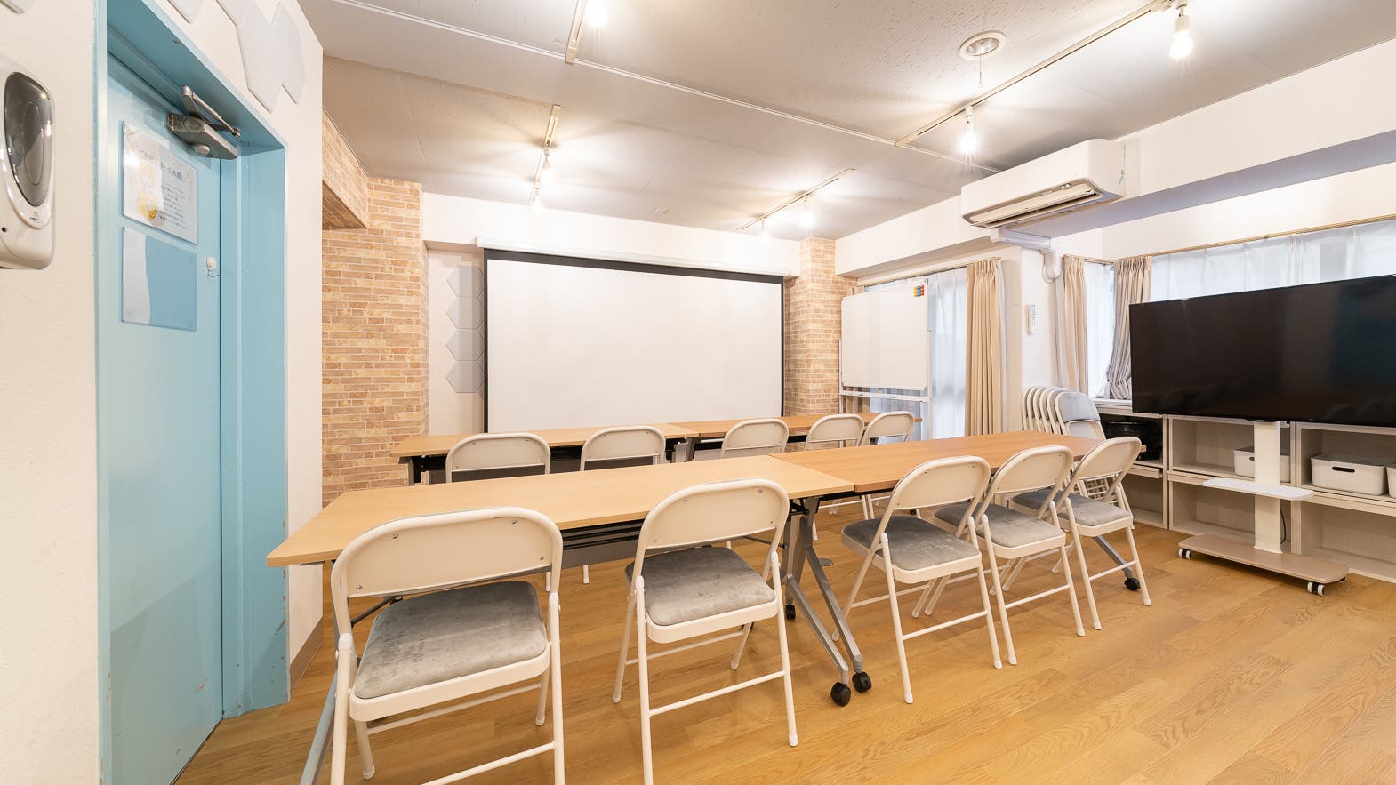 🆕6月オープン価格✨会議室・ワークスペース・懇親会・施術も可🍀神田駅から徒歩4分/飲食可/エレベーター有の写真2