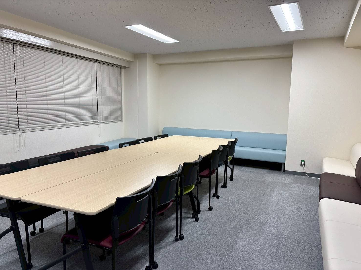 【撮影機材・制作備品すべて無料貸出OK】三田・田町駅から徒歩圏内！動画撮影/ライブ配信/会議/編集作業/サテライトオフィスの写真4
