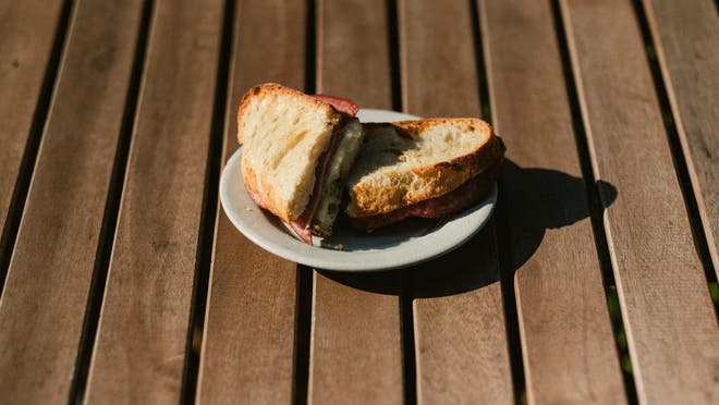 【吉祥寺駅徒歩3分・土日祝限定】最大70名の貸切イベントホール|OVER COFFEE HUBの写真5