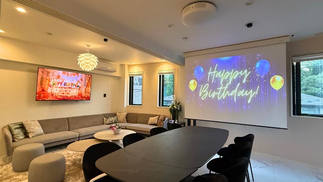 【表参道|完全貸切】YouTube撮影・ライブ配信・オフサイトMTG・誕生日会・パーティ|駐車場・キッチン・室内ゴルフ完備の写真1