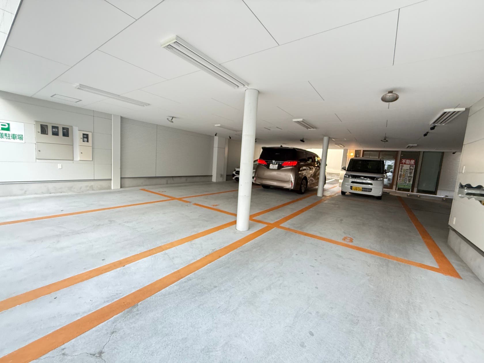 超綺麗⭐️【CRAB EAST】ROOM２／最大８名着席！駐車場無料・駅徒歩１３分！セミナー・面接・撮影・ペットOKの写真9