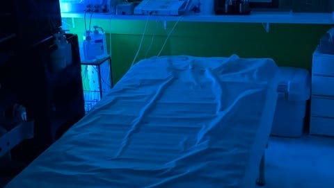 【恵比寿5分】1対1専用の洗練された黄色い隠れ家サロン|個人練習・エステ・整体の写真2