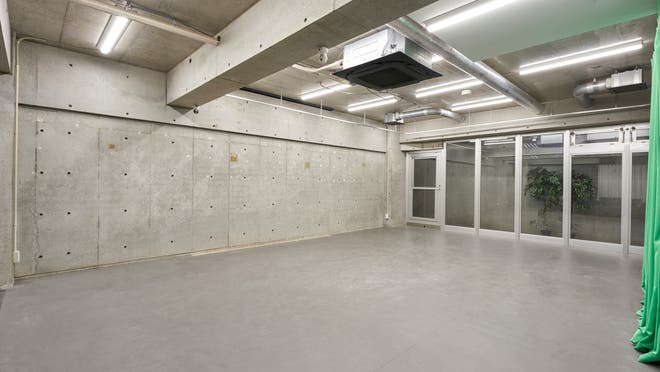 🌸春キャンペーン🌸ネオンが特徴の防音スタジオ|配信可能・グリーンバック・控室完備|用賀・桜新町駅徒歩圏内の写真5