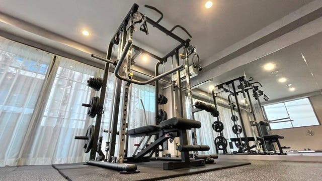 🎉NEW🎉海外風お洒落なレンタルジム🍀 清潔感あふれる広々空間! UtMost GYM上野・御徒町店の写真1