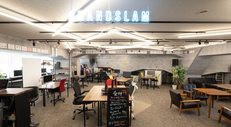 大阪環状線JR福島駅から徒歩1分／大型プロジェクター、音響完備のイベントスペースGRANDSLAM