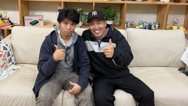 ロードオブメジャーリーダーが配信に使う映えるスタジオ!!無料オプションたくさん有り!!の写真6