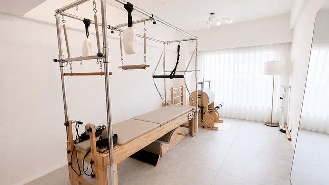 ウォーターサーバー完備【青山一丁目駅2分】マシンピラティススタジオ◆キャデラック/リフォーマー/タワー/チェアバレルの写真1