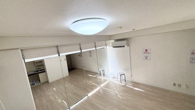 【池袋駅徒歩4分】24時間利用可|Wi-Fi・大型ミラー完備|ダンス・ヨガ・撮影向けスタジオの写真7