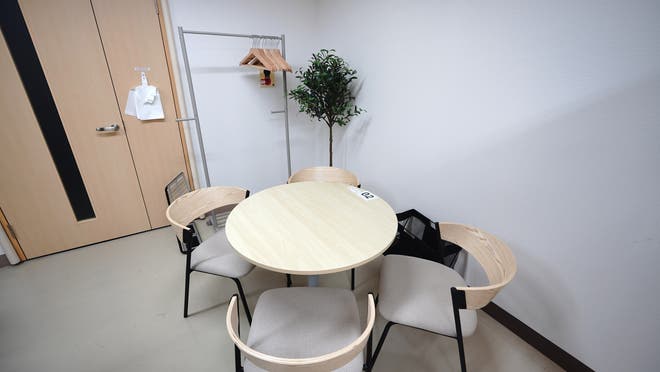 <大手町Terrace 4名席No.2>西小倉コワーキングスペース✨光回線Wi-Fi📶会議/打ち合わせ/テレワーク/作業の写真2