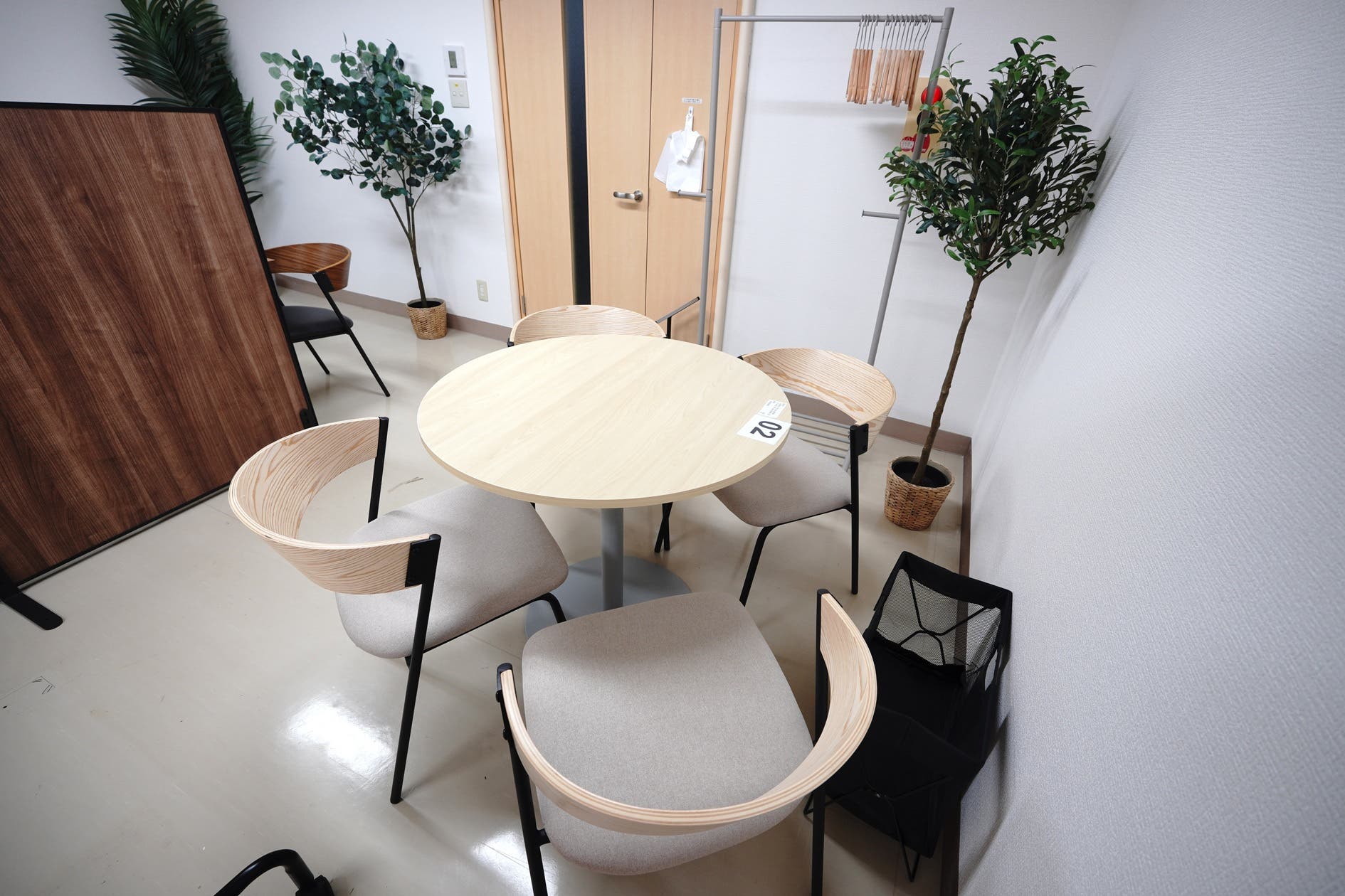 ＜大手町Terrace 4名席No.2＞西小倉コワーキングスペース✨光回線Wi-Fi📶会議/打ち合わせ/テレワーク/作業の写真4
