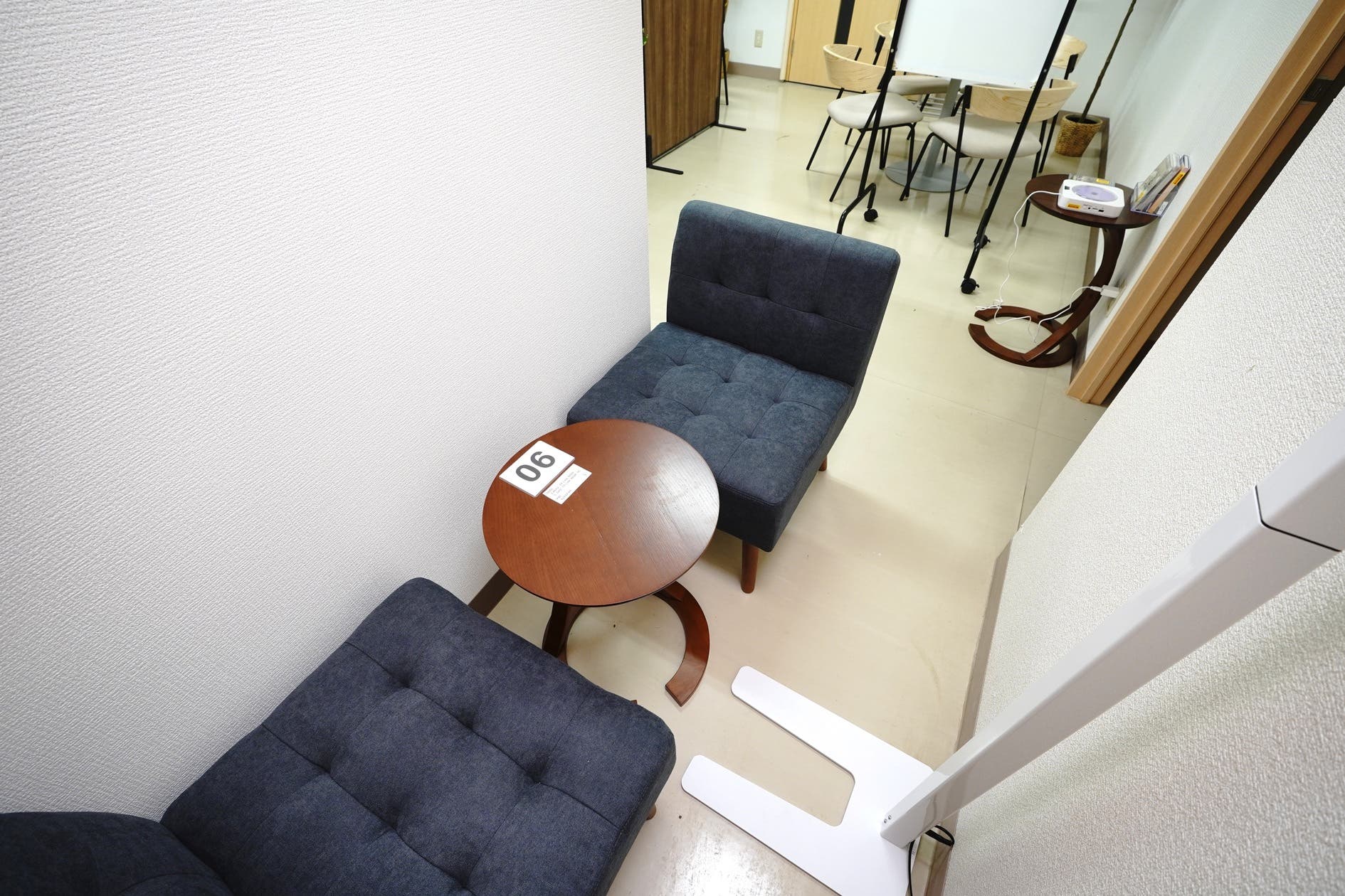 ＜大手町Terrace 2名席No.6＞西小倉コワーキングスペース✨光回線Wi-Fi📶会議/打ち合わせ/テレワーク/作業/自習の写真3