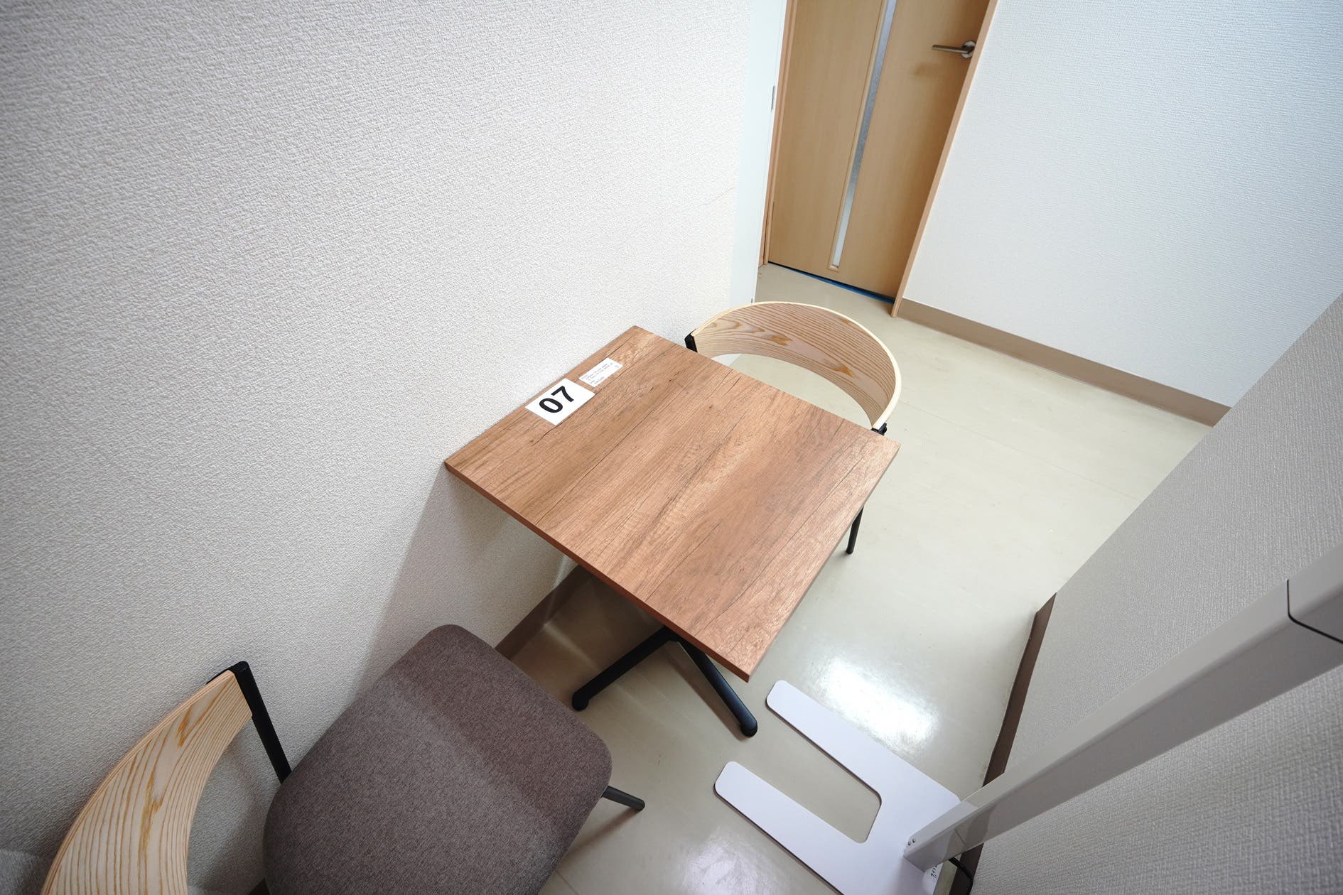 ＜大手町Terrace 2名席No.7＞西小倉コワーキングスペース✨光回線Wi-Fi📶会議/打ち合わせ/テレワーク/作業/自習の写真3