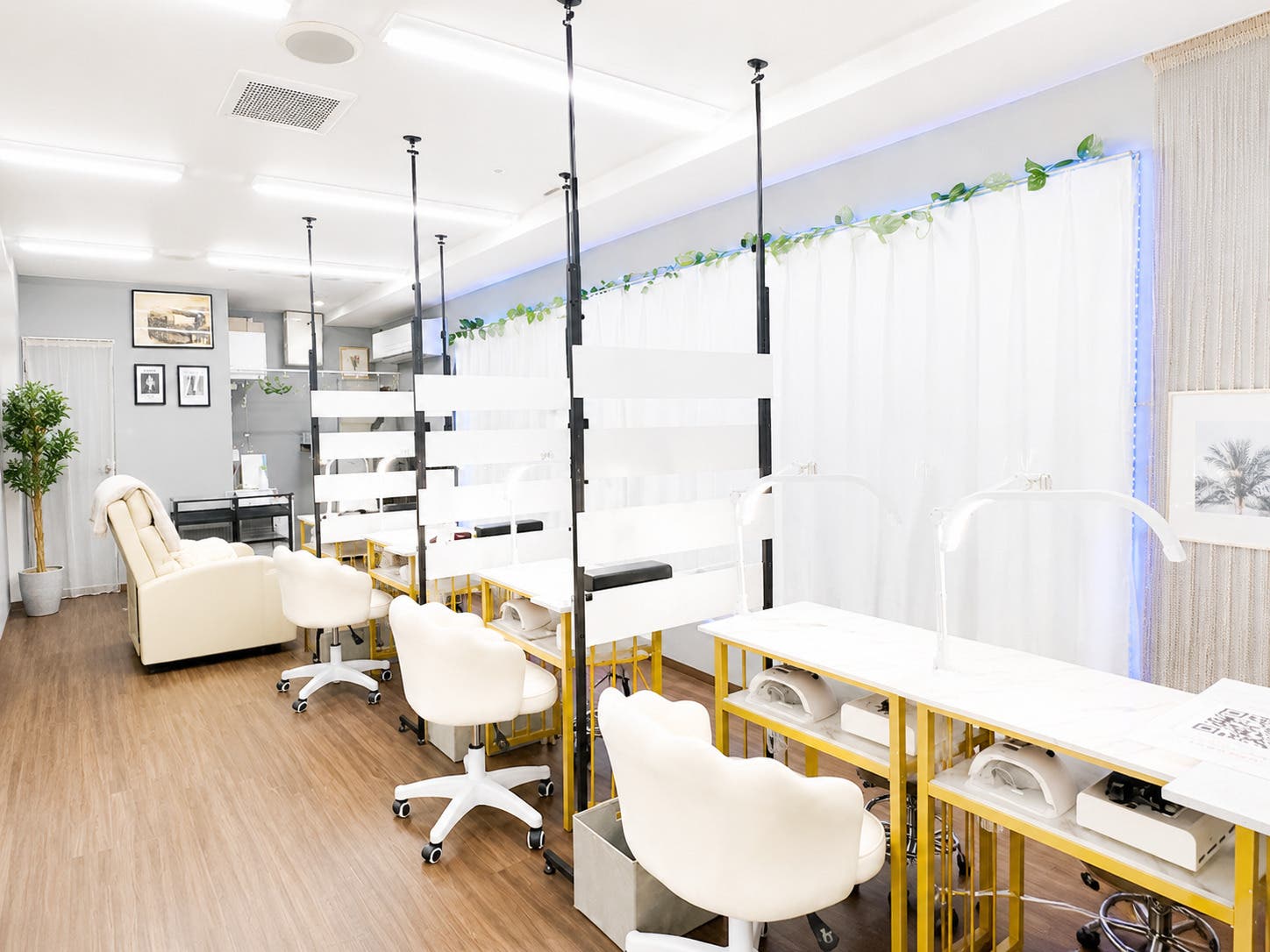 🌈RunwayNail東京🌈 駅前ネイルサロン フリーランスに最適♪ お客様を招きやすい駅前商業ビル❗️地下コイパ有🚗の写真2