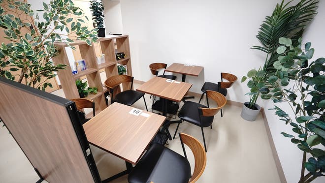 <大手町Terrace 2名席No.9>西小倉コワーキングスペース✨光回線Wi-Fi📶会議/打ち合わせ/テレワーク/作業/自習の写真1